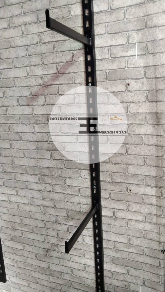 Herraje para riel y postes - EXHIBICION Y ESTANTERIA